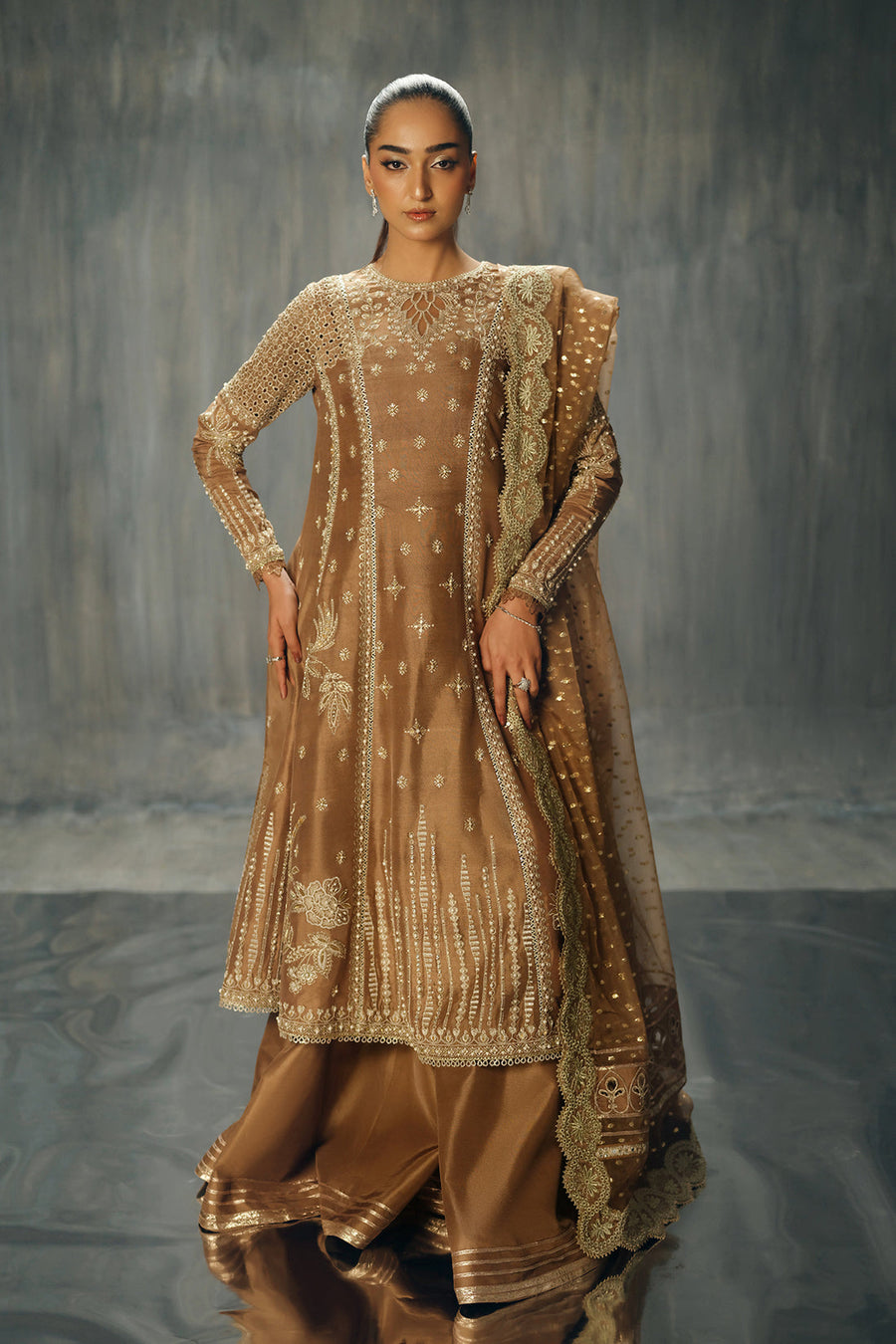 Formal Stitched – Janan