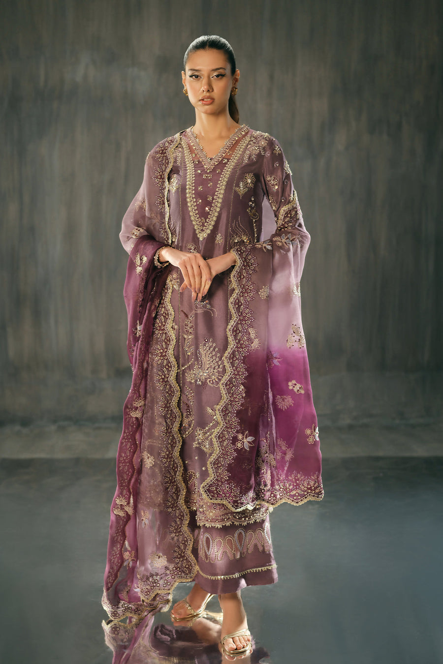 Formal Stitched – Janan