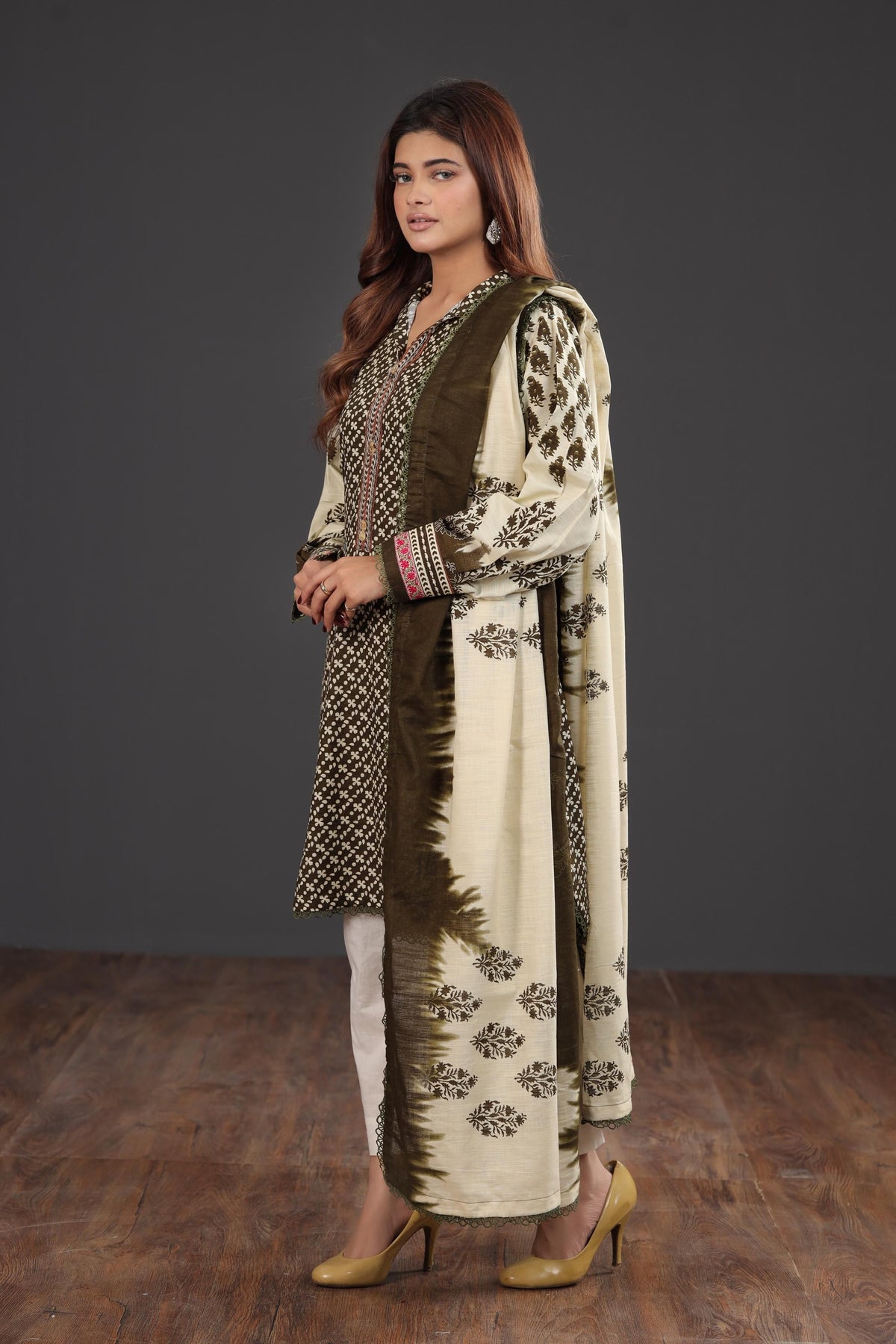 Design 4A - Sana Safinaz Mahay Stitched – Janan